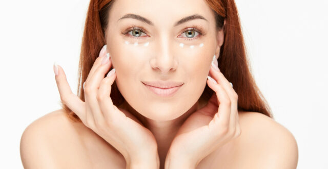 Traitement acide hyaluronique des cernes à Fréjus - Clinique NOVA